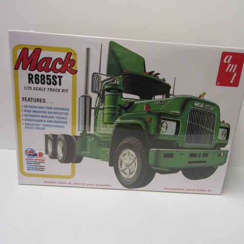 AMT AMT1039 Skill 3 Model Kit Mack R685ST Semi Tractor Truck 1/25 Scale ...