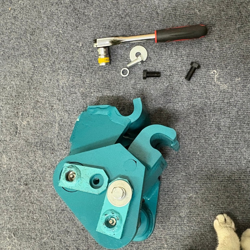 NEW Semi Automatic Quick Hitch Mini Excavator Attachment,Fit Mini 1-3 ...