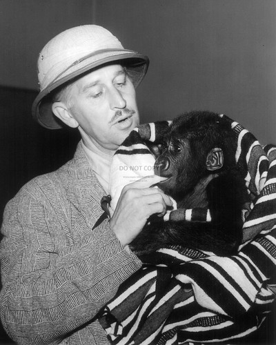 MARLIN PERKINS HOST OF "WILD KINGDOM" - 8X10 EARLY PUBLICITY PHOTO ...