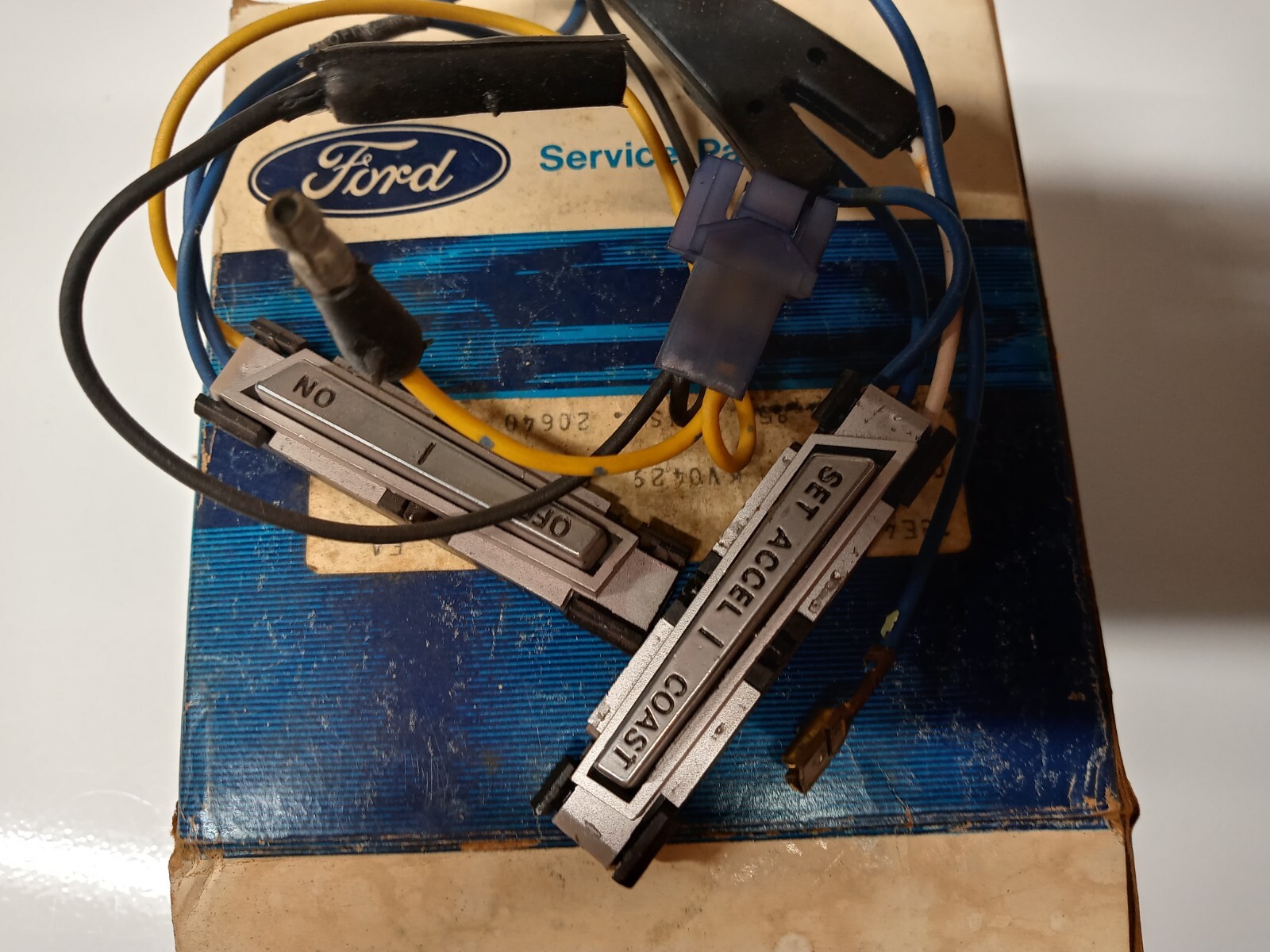 Nos Ford D5AZ-9C888-A Cruise Switches. | eBay