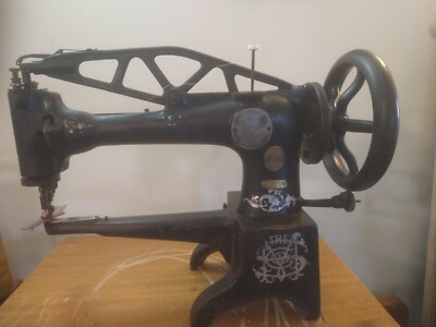 Sewing Machines - Singer 29-4