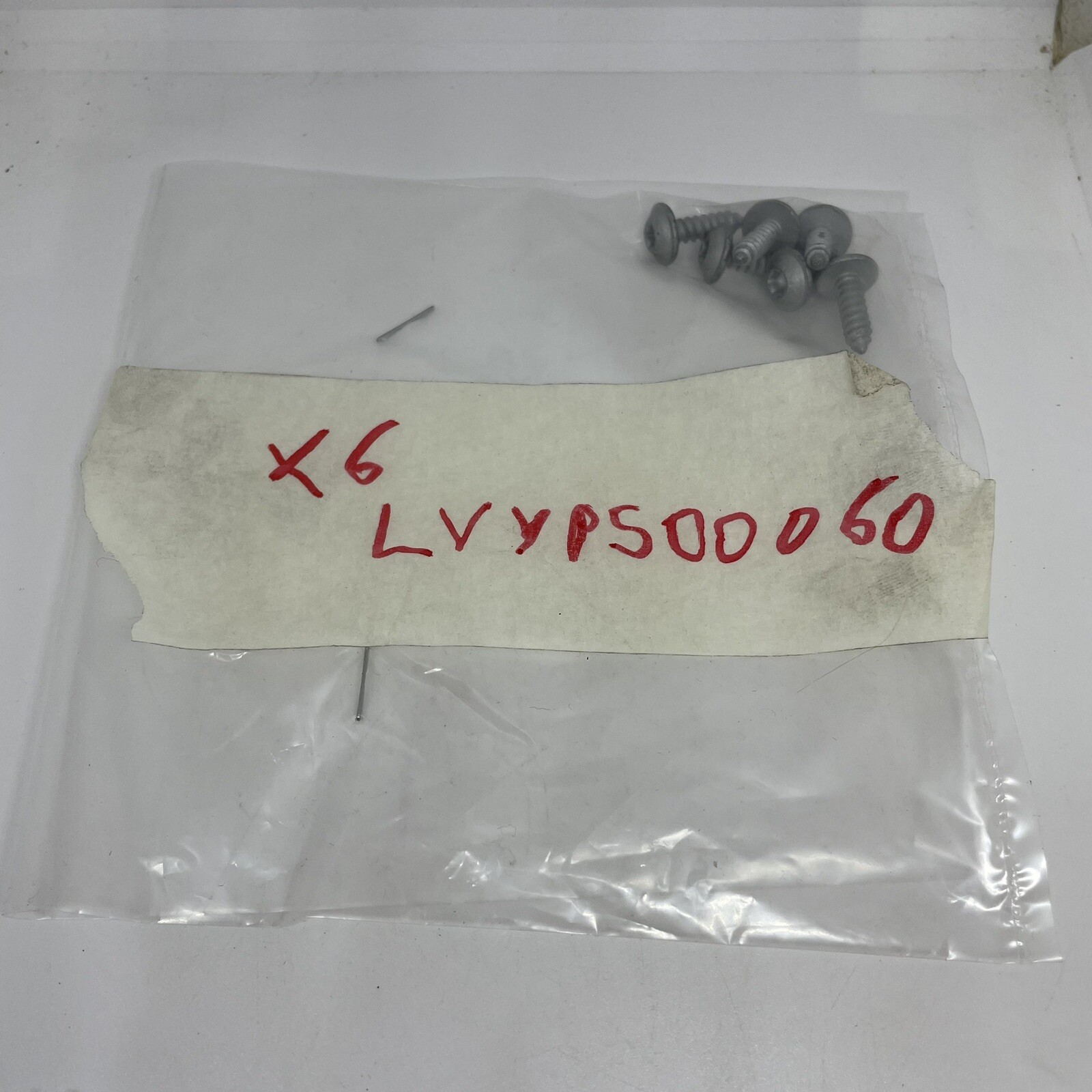 6 GENUINE LAND ROVER SCREWS VYP500060 LIFT GATE HATCH HANDLE | eBay UK