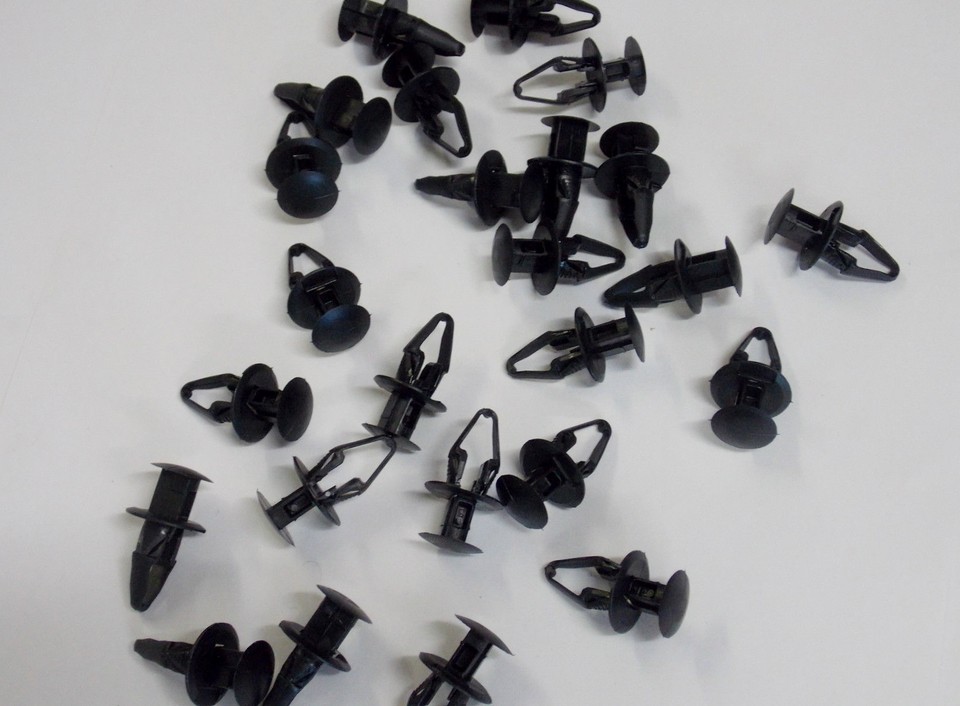 *US SELLER* 25 GM FENDER WHEEL BUMPER PUSH CLIPS IMPALA SOLSTICE *FREE ...