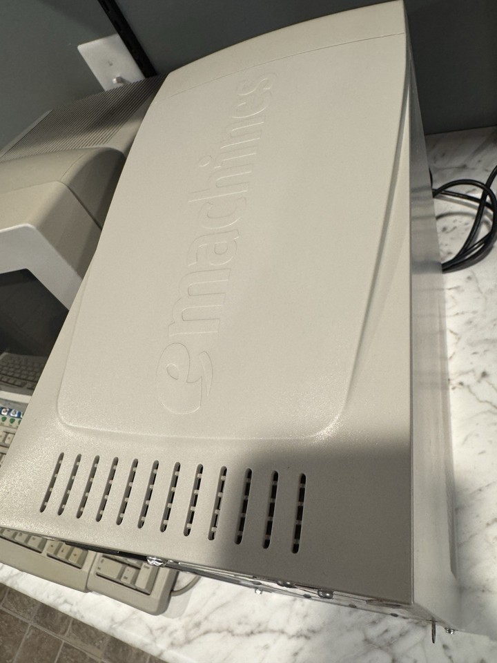 Vintage eMachine PC With Matching Keyboard & Monitor Retro Beige ...