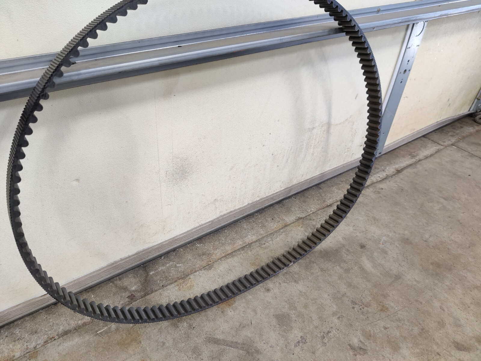 Harley DAVIDSON Softail OEM 135T 1 1/8" Drive Belt 40307-00B 40307-00 ...