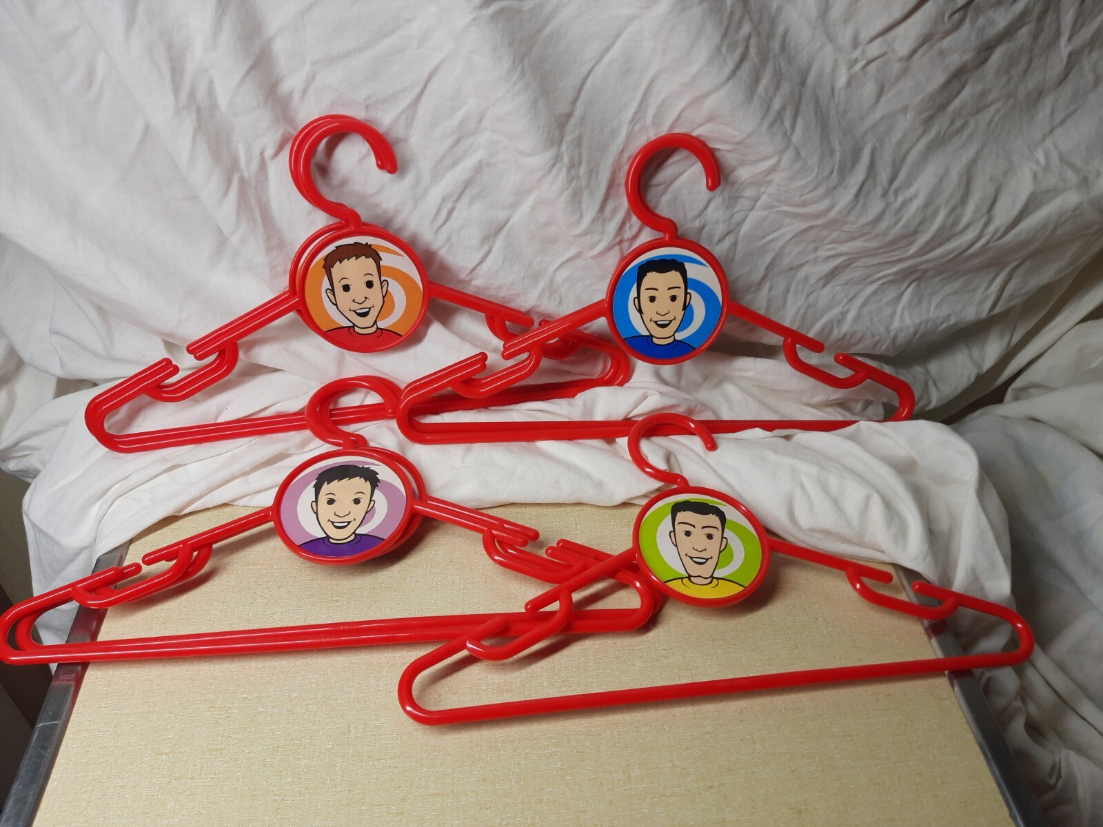 EUC THE WIGGLES CHILDREN’S TODDLER HANGERS LOT OF 7 H… - Gem