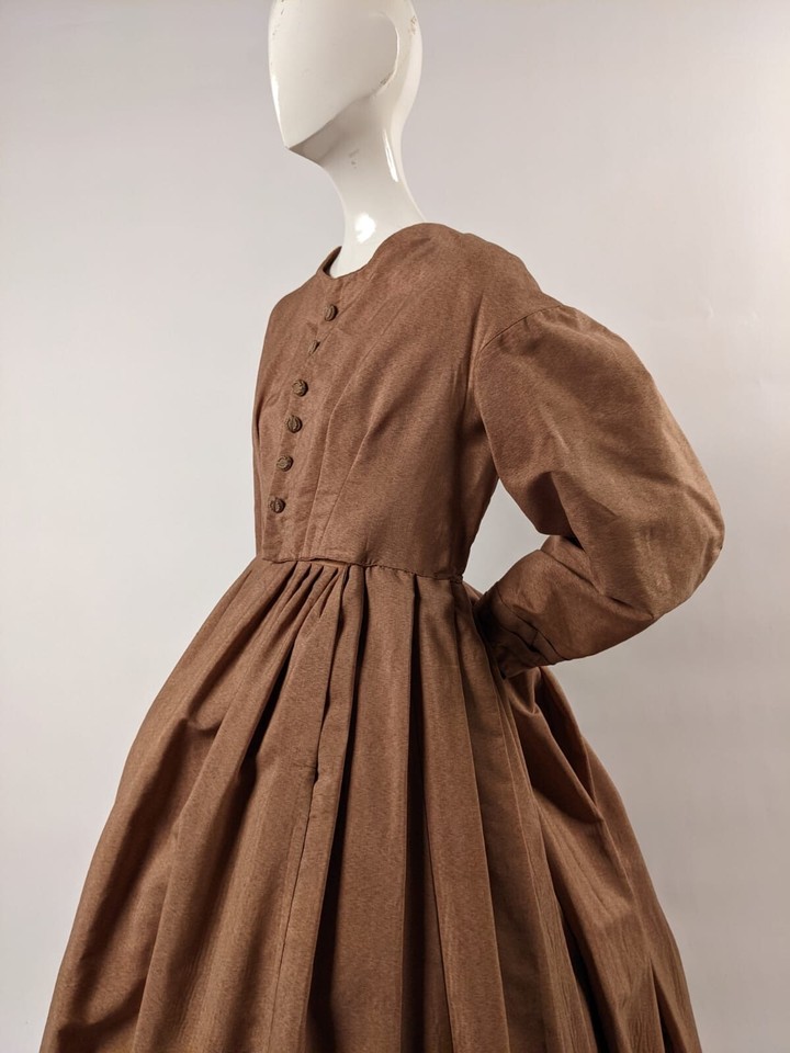 MUSEUM QUALITY ANTIQUE CIVIL WAR 1860’S LIGHT BROWN WOOL DRESS | eBay