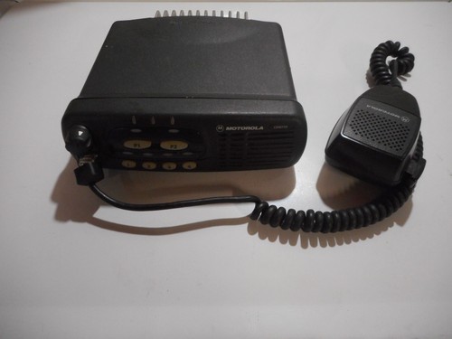 MOTOROLA CDM 750 UHF RADIO WITH MIC WORKS GOOD 4 CHANNEL | eBay