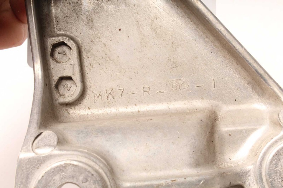 Foot Peg Holder Plate Rear Right Honda VT 700 C RC19 84-87 | eBay Australia