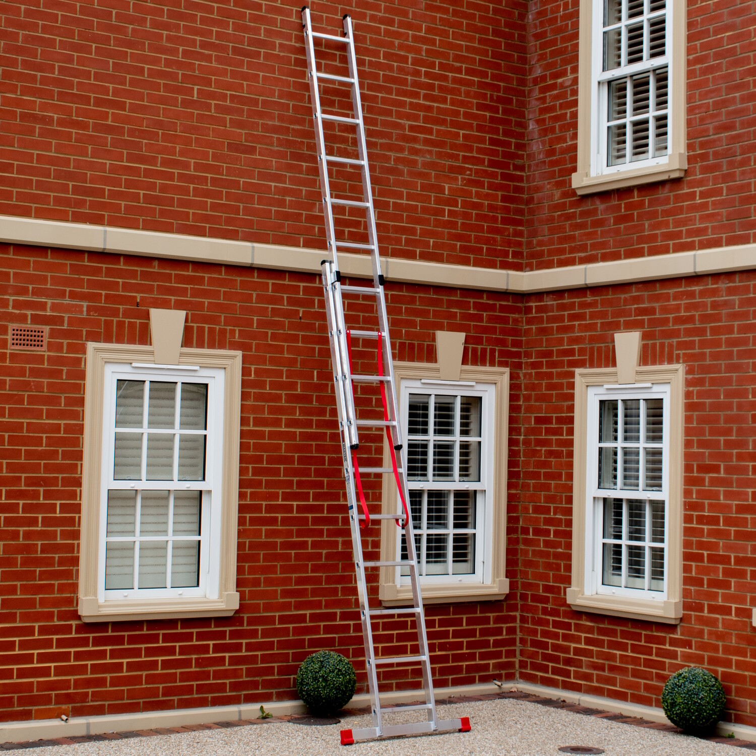 Extension Ladder - Home Master 2 Section Extension Ladders - EN131 ...