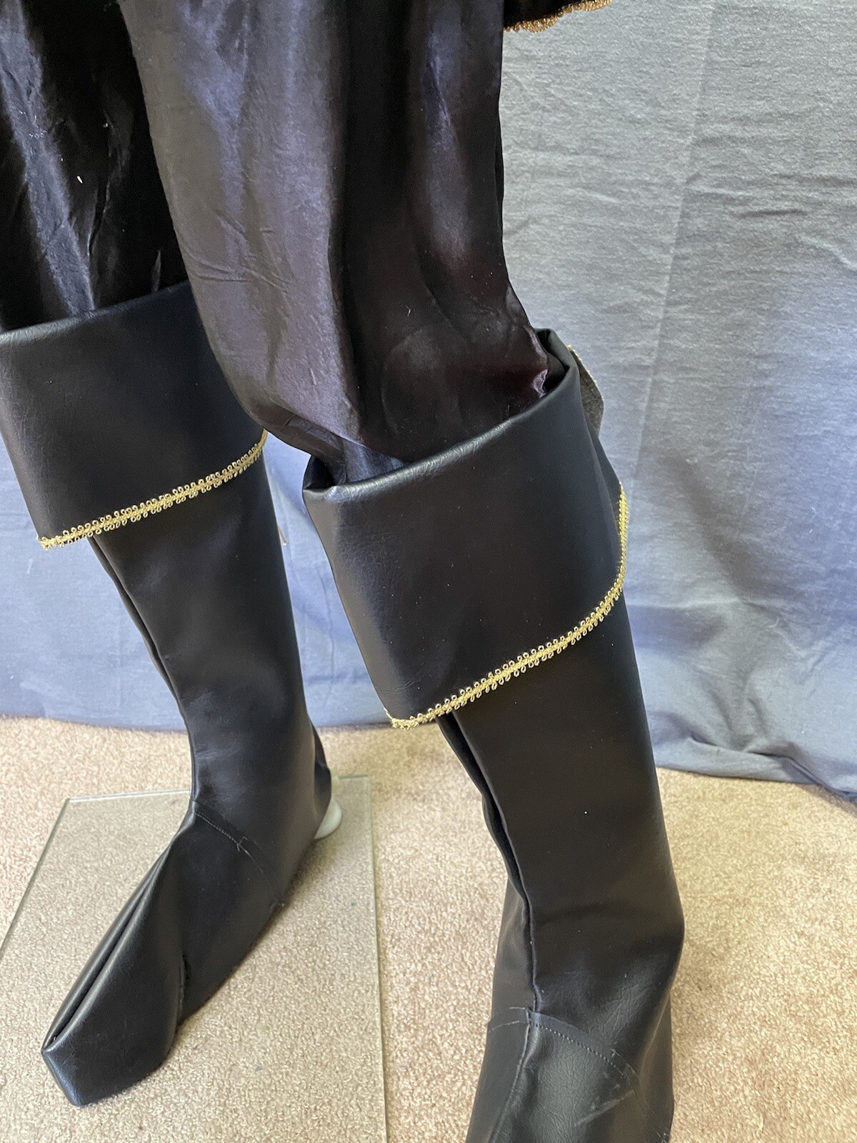 Black with yellow shield musketeer costume "excellent condition"-adult ...