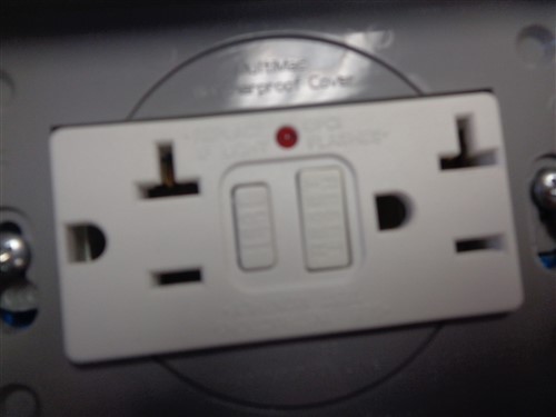 CARLON ZIP ELECTRICAL BOX W/ GFCI PLUG & WEATHER PROOF FLIP LID MARINE ...