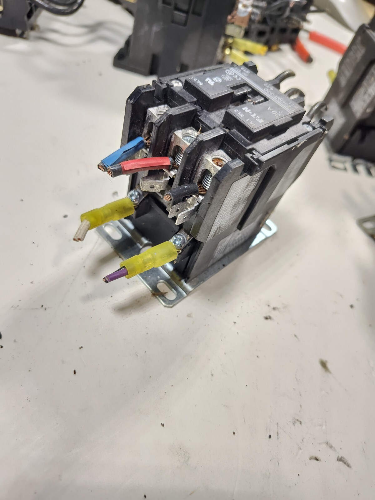 Eaton Cutler Hammer C25DNF330 Definite Purpose Contactor Series D1 | eBay