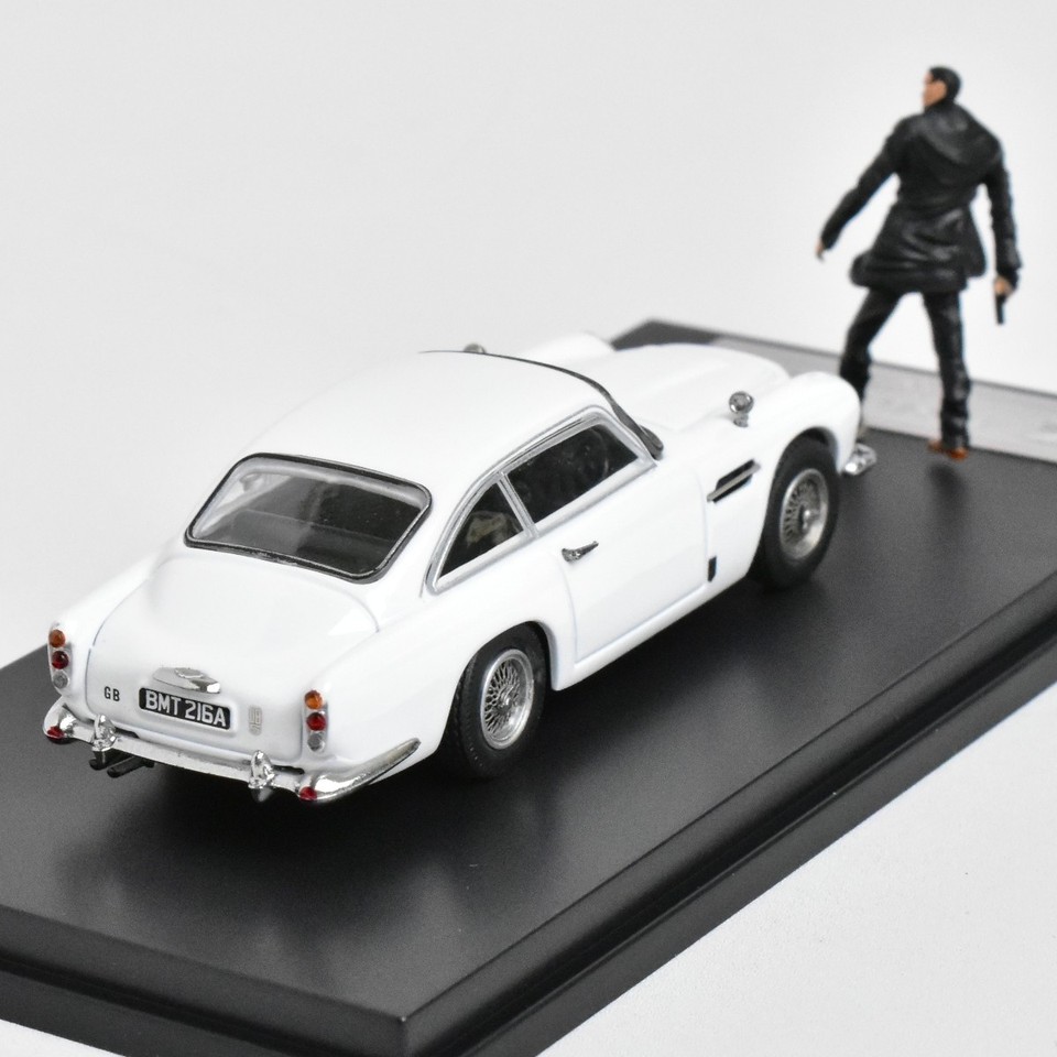 1:64 Aston Martin DB5 White James Bond Style w/Figure Collectible | eBay