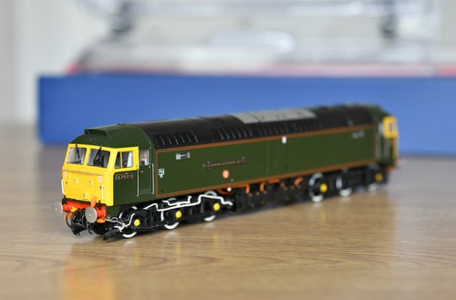 Bachmann 35-410Z Class 47484 in GWR Green (exclusive Kernow Limited ...