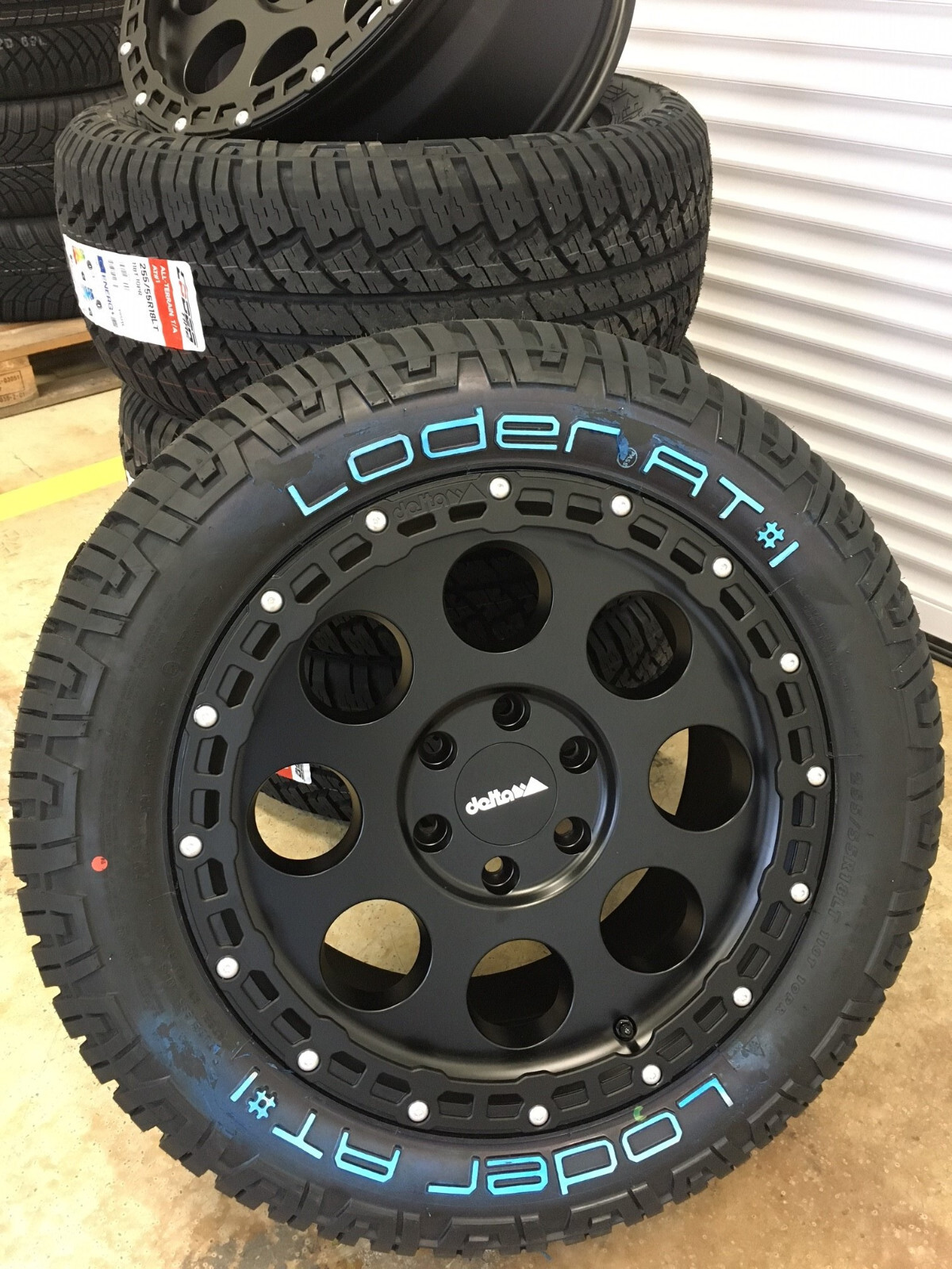 Kompletträder 18" Offroad Mercedes Sprinter 906 907 Delta Klassik-B ...