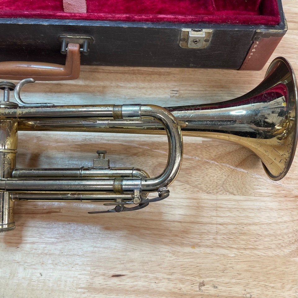 Olds Ambassador Trumpet with Case - Untested - 3 Mouth Pieces | eBay
