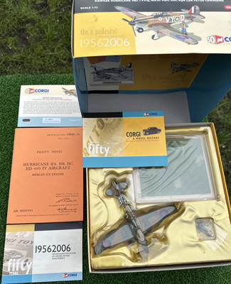 Corgi Hurricane MK.1 Sqn. Leader Peter Townsend - 85 Squadron- LTD Ed ...