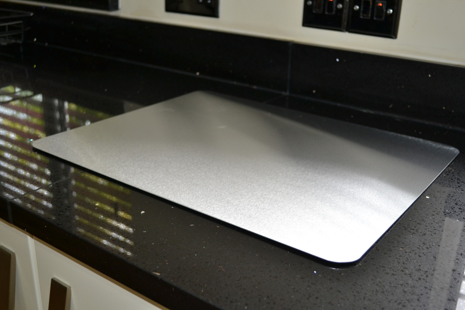 Stainless Steel Worktop Counter Protector Saver Hot Pan Stand Chopping ...