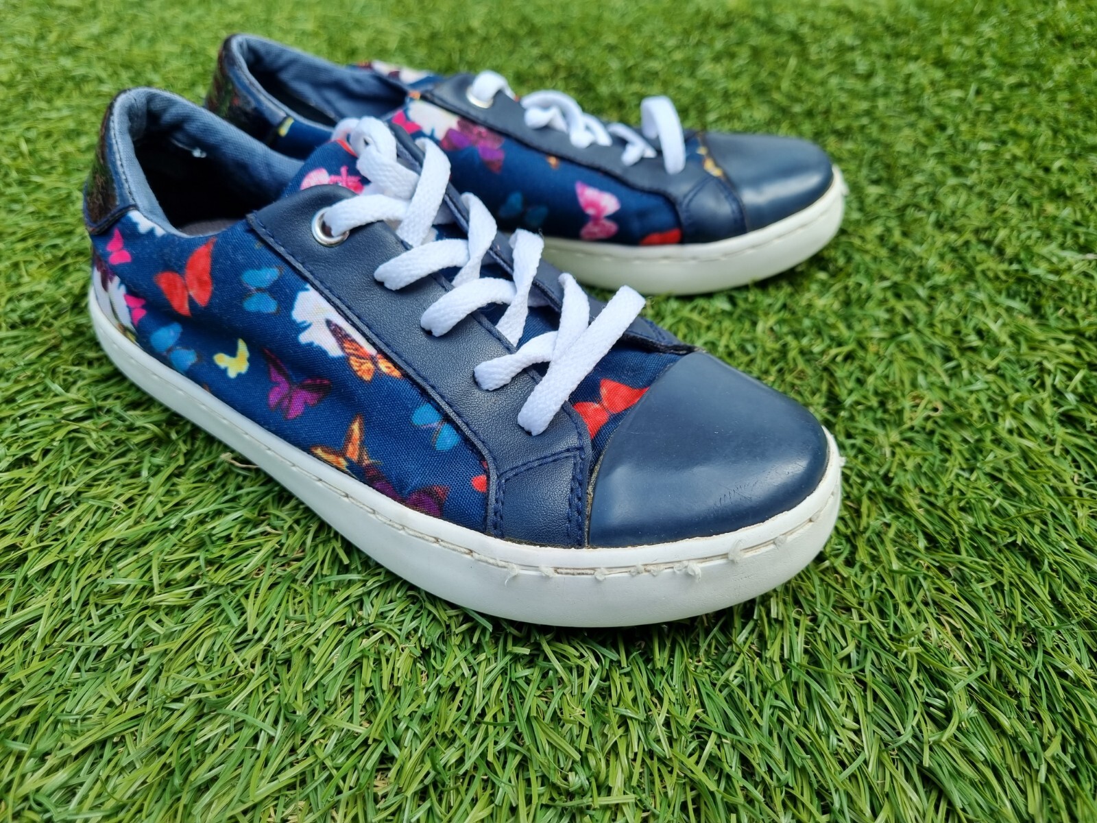 Clarks girls shoes size 7, Trainers, Boots, Ankle Boots, Geox | eBay UK