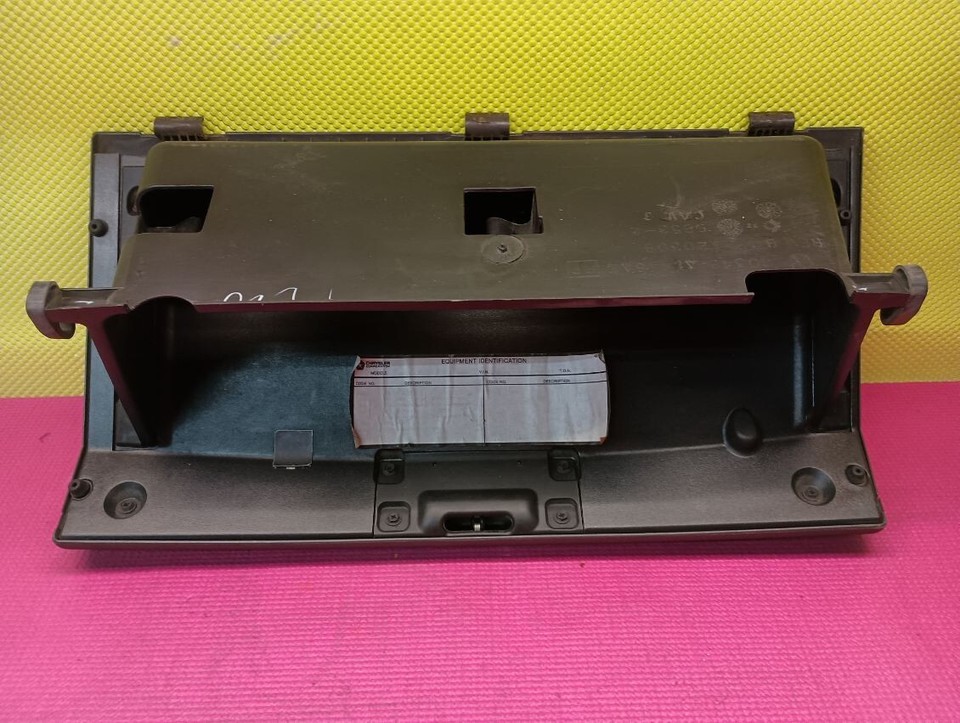 94-97 DODGE RAM GLOVE BOX STORAGE COMPARTMENT LATCH DOOR BLACK OEM | eBay