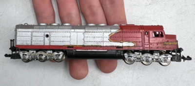 Lima N Scale Santa Fe ATSF 3927 EMD FP-45 Diesel Train Locomotive *AS ...