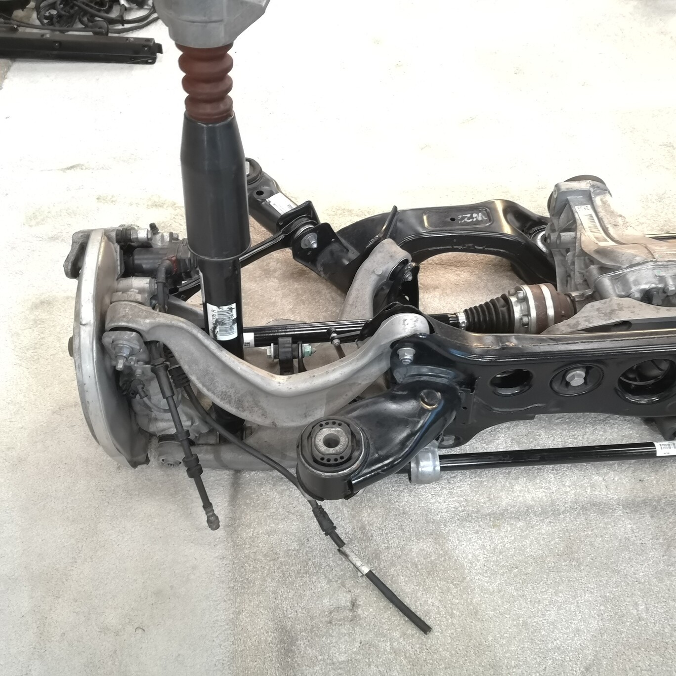 Audi Q5 Complete Rear Suspension Subframe Differential Brake Disc ...