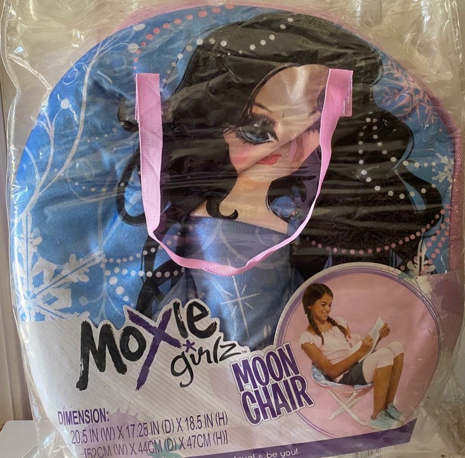 New MGA Moxie Girlz Purple Moon Chair Mini Saucer Lounge Chair Girls ...