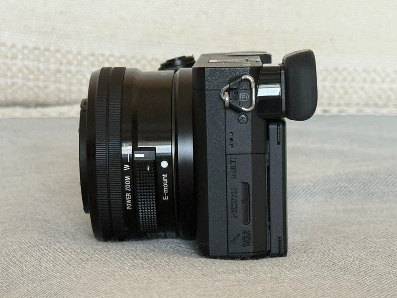 Sony Alpha A6300 24.2MP Mirrorless Digital Camera w/16-50mm Lens - 95% ...