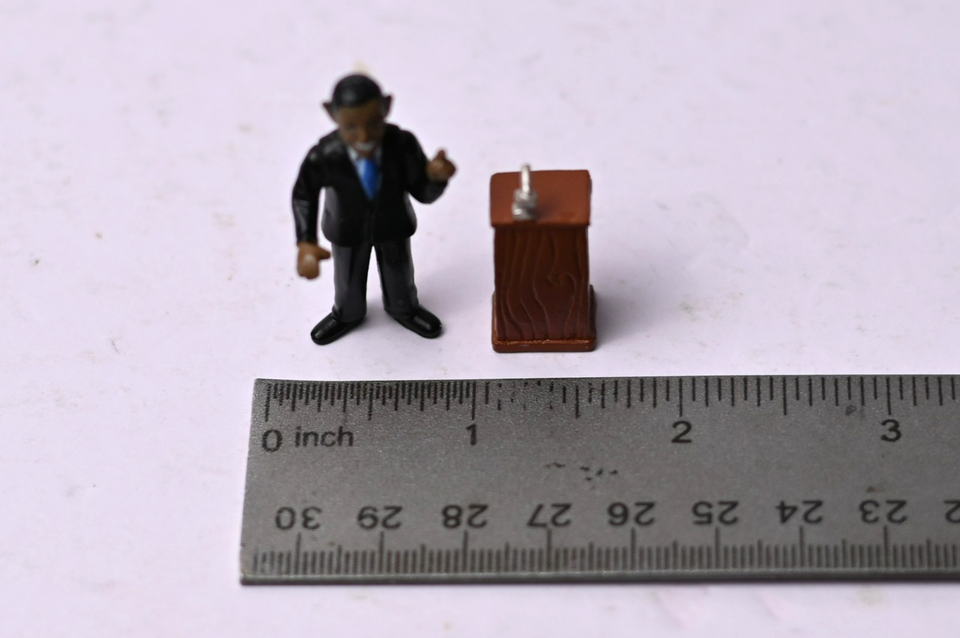 2009 Homies Series 12 Homie Obama Figure with Podium - Rare President ...