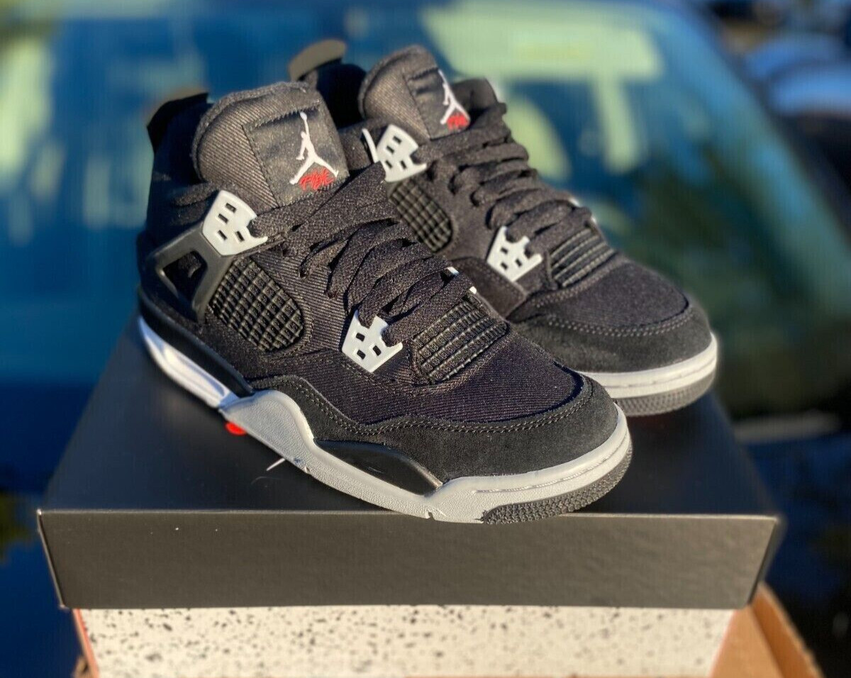 Nike Air Jordan Retro 4 Black