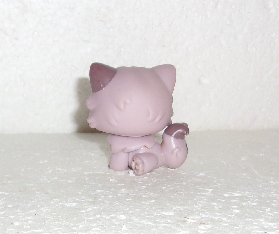 Littlest Pet Shop Purple Persian Cat - Blue Eyes – #1027 - LPS on Tail ...