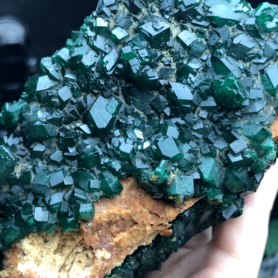 500g Nice Color Emerald Dioptase Crystal Based on The Rock Mineral ...