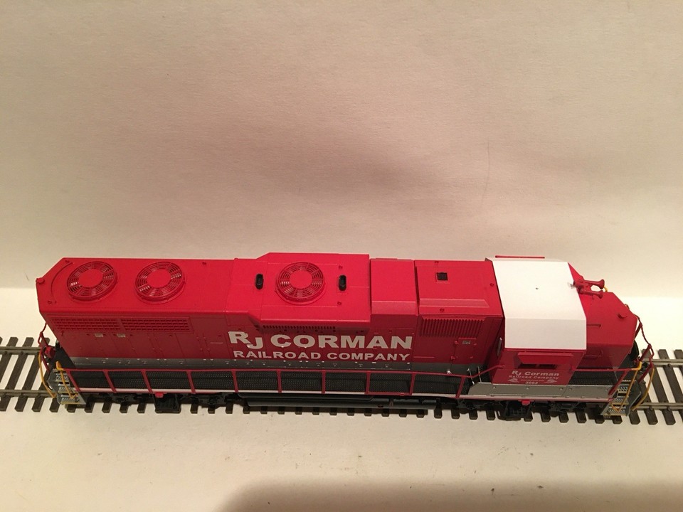 HO Atlas RJ Corman GP38 Powered Diesel Locomotive #3863 DCC | eBay