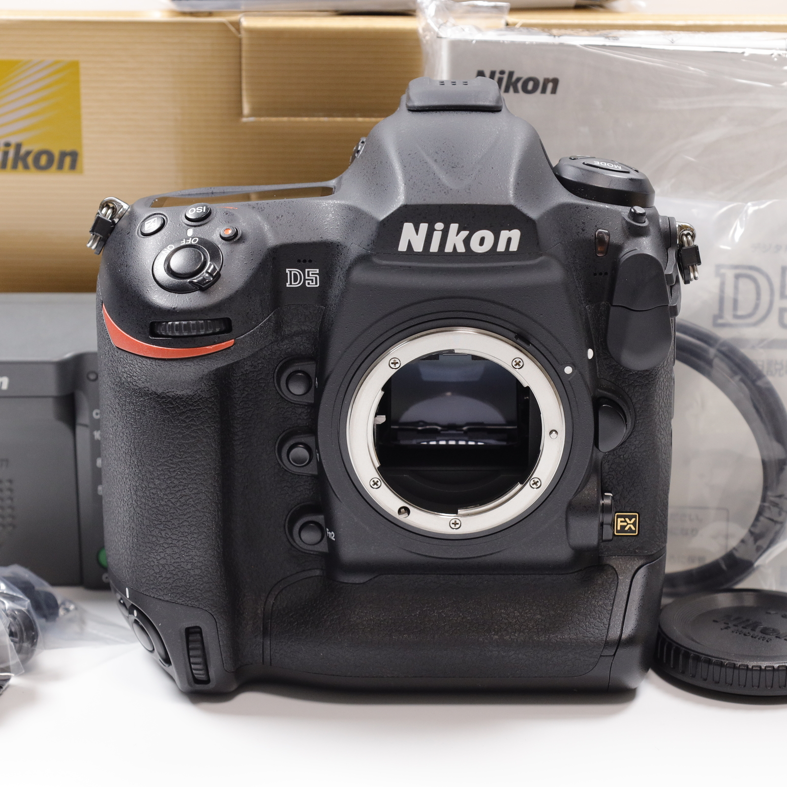 Nikon D5 XQD-Type Digital SLR Camera Body (Shutter Count:3986) [Near ...