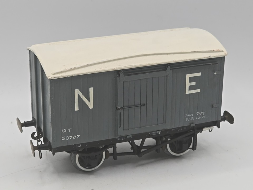 VINTAGE O GAUGE WOODEN KIT BUILT GREY NE 12T VENTILATED GOODS VAN MODEL ...
