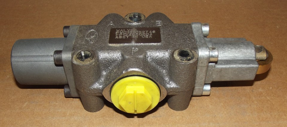 Walvoil FP124050004 Manual Spool Diverter Valve 1/2 ISO Ports Roller ...