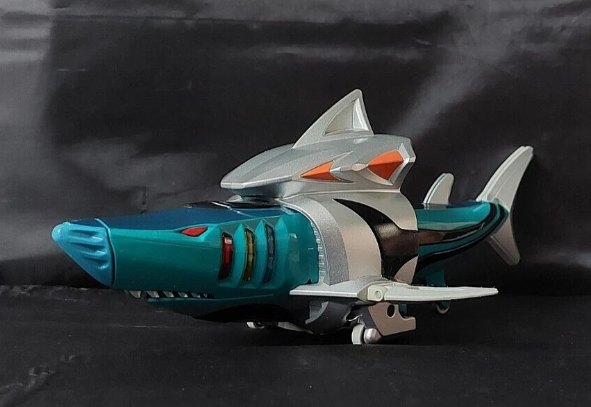 Power Rangers Jungle Fury Shark Zord