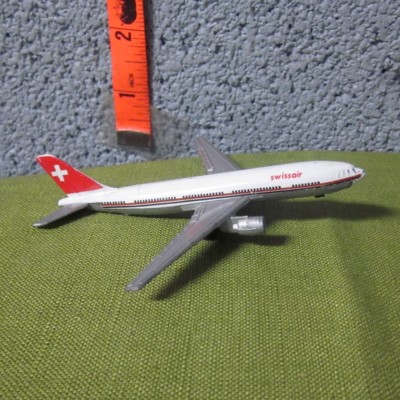 AIRBUS A300 replica miniature airplane Swissair diecast twin-engine jet ...