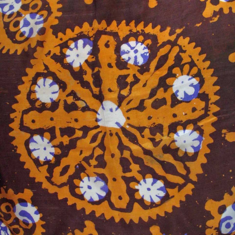 XL Silk Sarong Pareo Scarf, 63" Sq, Gorgeous Print Museum Couture ...