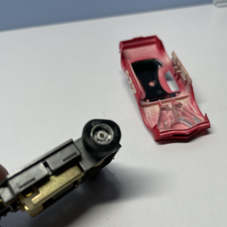 Tyco RED & White Camaro Z28 HO Race SLOT CAR HP2 Flex chasis Working ...