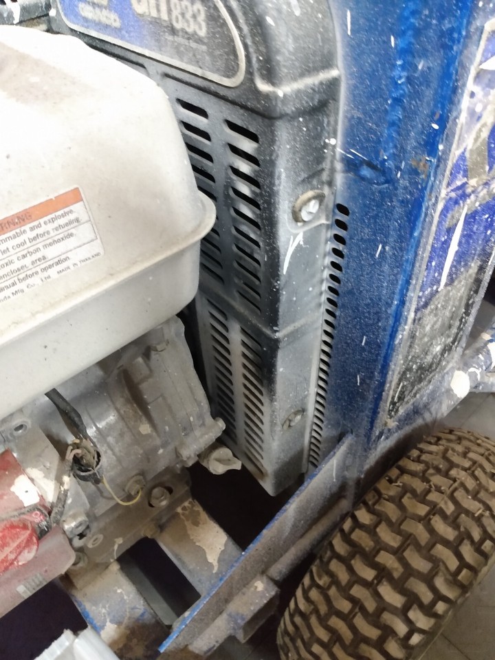 Graco GH 833 Airless Sprayer Honda Gas Engine includes 287843 direct ...