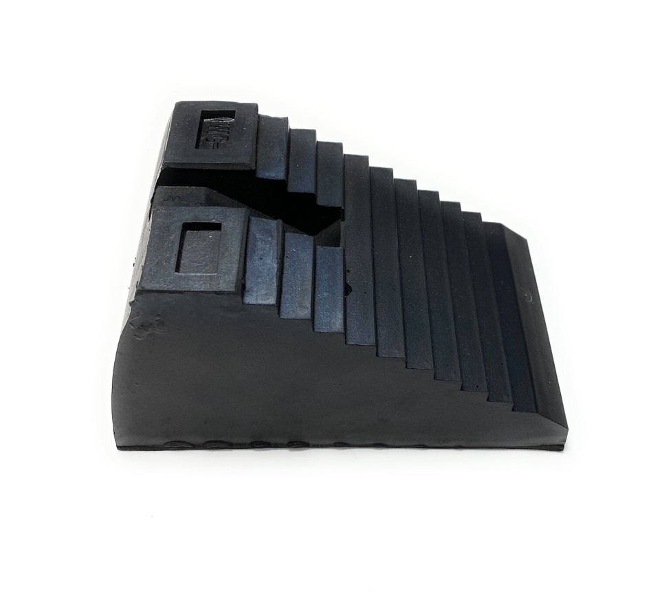 Rubber Wheel Chock Heavy Duty Block for Vehicles, Cars, Caravan ...