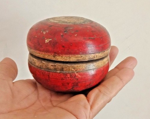 Rare Vintage Lacquer Painted Round Wooden Red Trinket Box Rich Patina ...