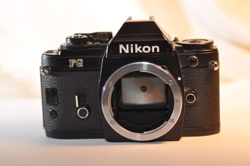 Nikon FG black 35mm Film analog SLR camera PARTS ONLY missing parts NO ...