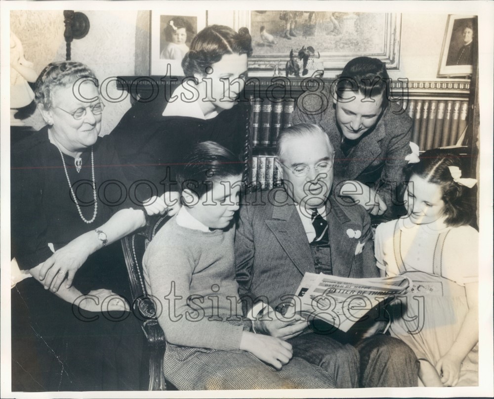 1938 Wisconsin Governor Julius Heil With His Family Press Photo | eBay
