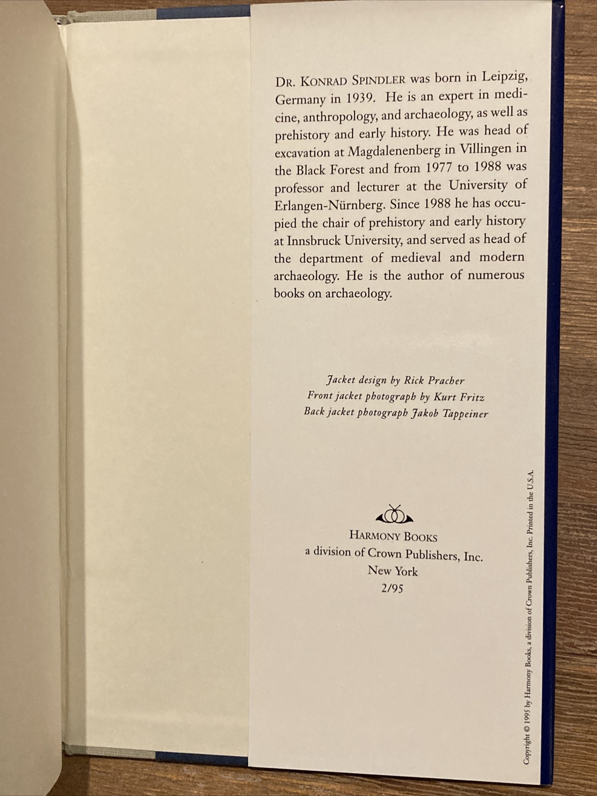 The Man in the Ice : The Discovery of a 5,000-Year-Old Body Reveals the ...