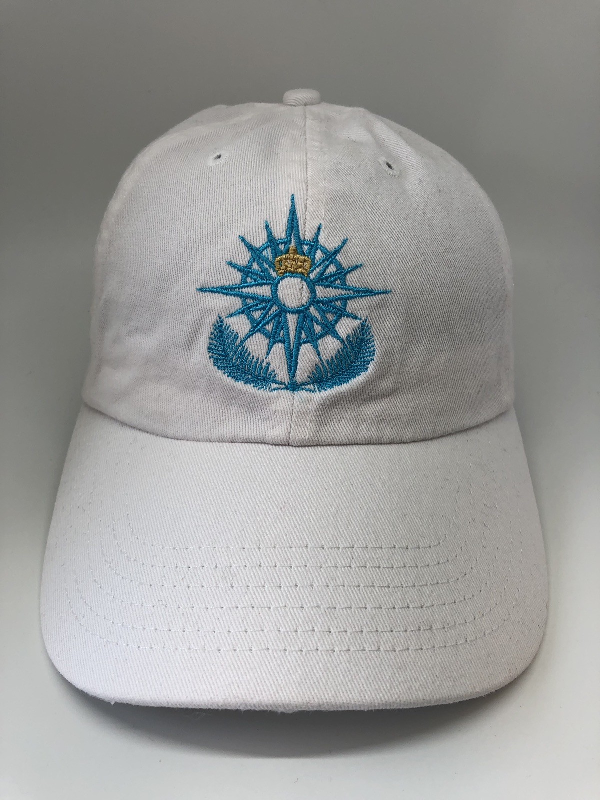 The Court Of Captivating Islands Cap Hat Adult Adjustable White 100% ...