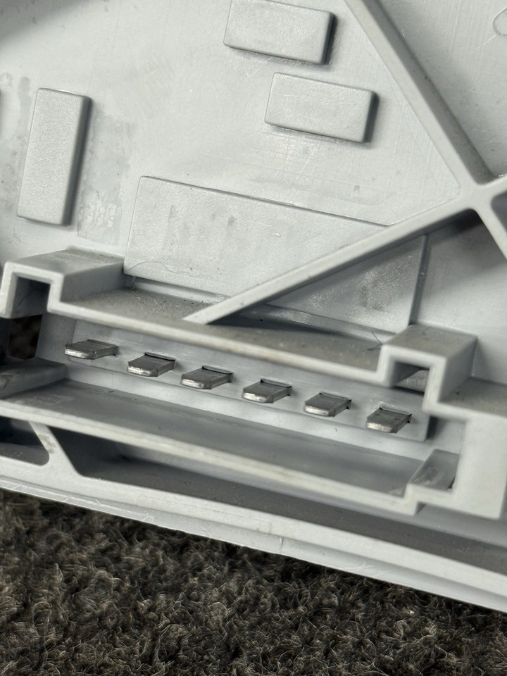 MERCEDES C-CLASS W203(2003-2006)PASSENGERS REAR LIGHT BULB HOLDER 6 PIN ...