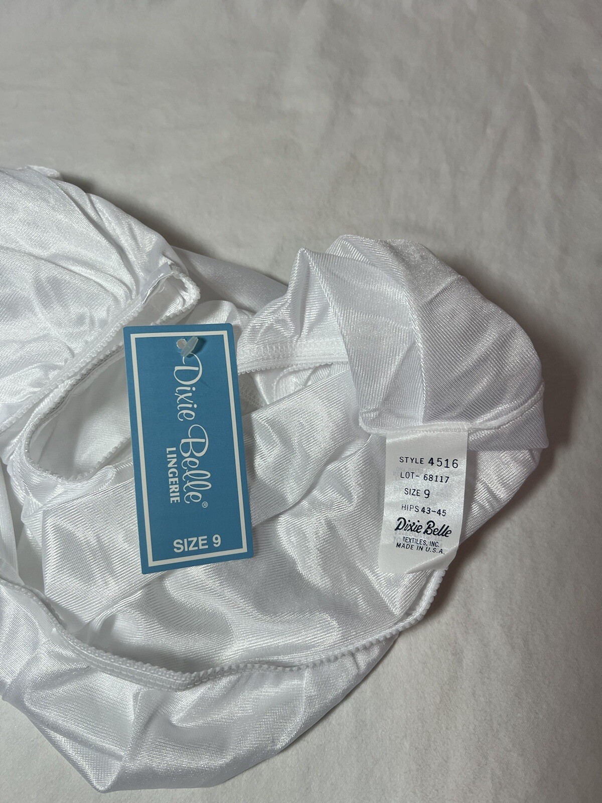 Vintage Silky Soft Dixie Belle Nylon Granny Lace Appl… - Gem